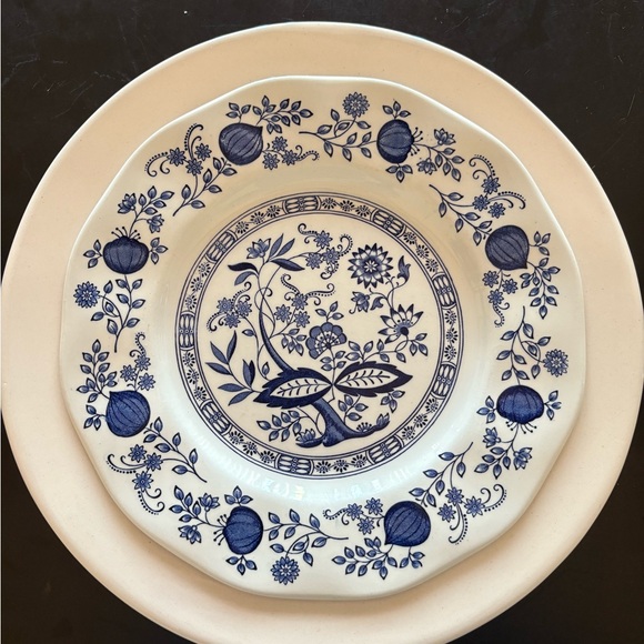 Wedgwood | Dining | Vintage Blue Onion Dinner Plates | Poshmark